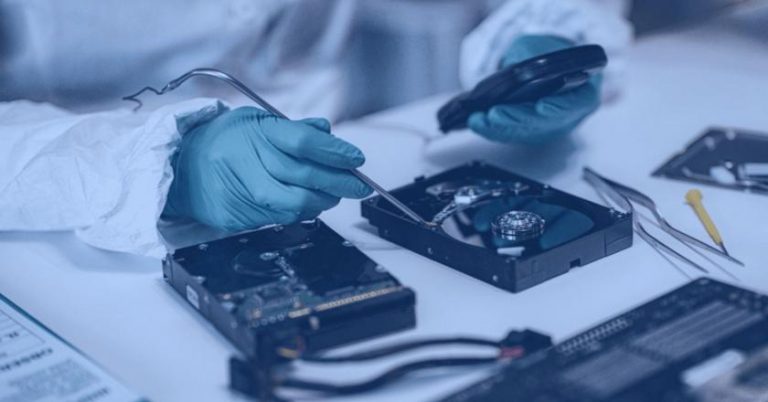 What are the key steps in the digital forensics process?